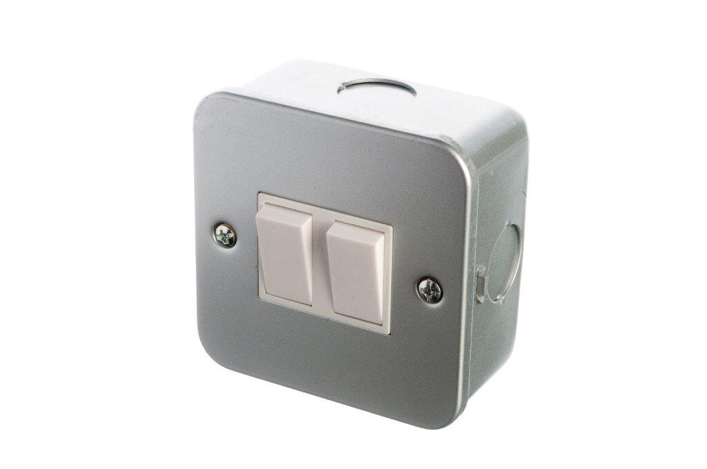 10 AMP 2G 2W Switch Metal Clad – Fitzgeralds Homevalue Dingle